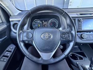 Yellow Toyota RAV4 2016 in Vilnius, with an engine capacity of 0.00 L and mileage of 210 thousand km for 16250 €, photo 15 on AUTOMOTO.COM.LV
