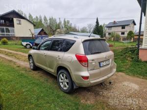 Dzeltens Toyota RAV4 2007 Rīga, ar dzinēja tilpumu 2.00 L un nobraukumu 331 tūkst. km par 4200 €, foto 5 vietnē AUTOMOTO.COM.LV
