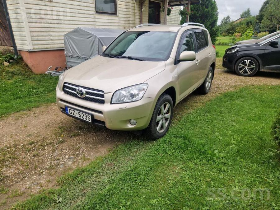 Dzeltens Toyota RAV4 2007 Rīga, ar dzinēja tilpumu 2.00 L un nobraukumu 334 tūkst. km par 3750 €, foto 3 vietnē AUTOMOTO.COM.LV