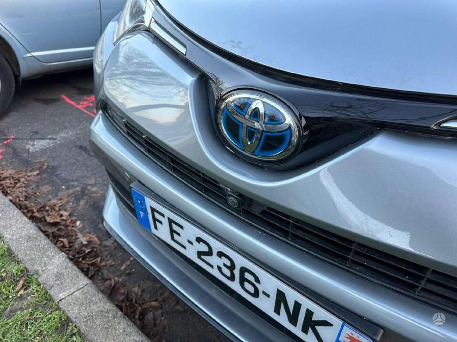 Yellow Toyota RAV4 2019 in Vilnius, with an engine capacity of 0.00 L and mileage of 238 thousand km for 13500 €, photo 1 on AUTOMOTO.COM.LV