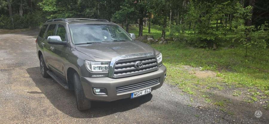 Brūns Toyota Sequoia 2008 Viļņa, ar dzinēja tilpumu 5.66 L un nobraukumu 512 tūkst. km par 19000 €, foto 7 vietnē AUTOMOTO.COM.LV