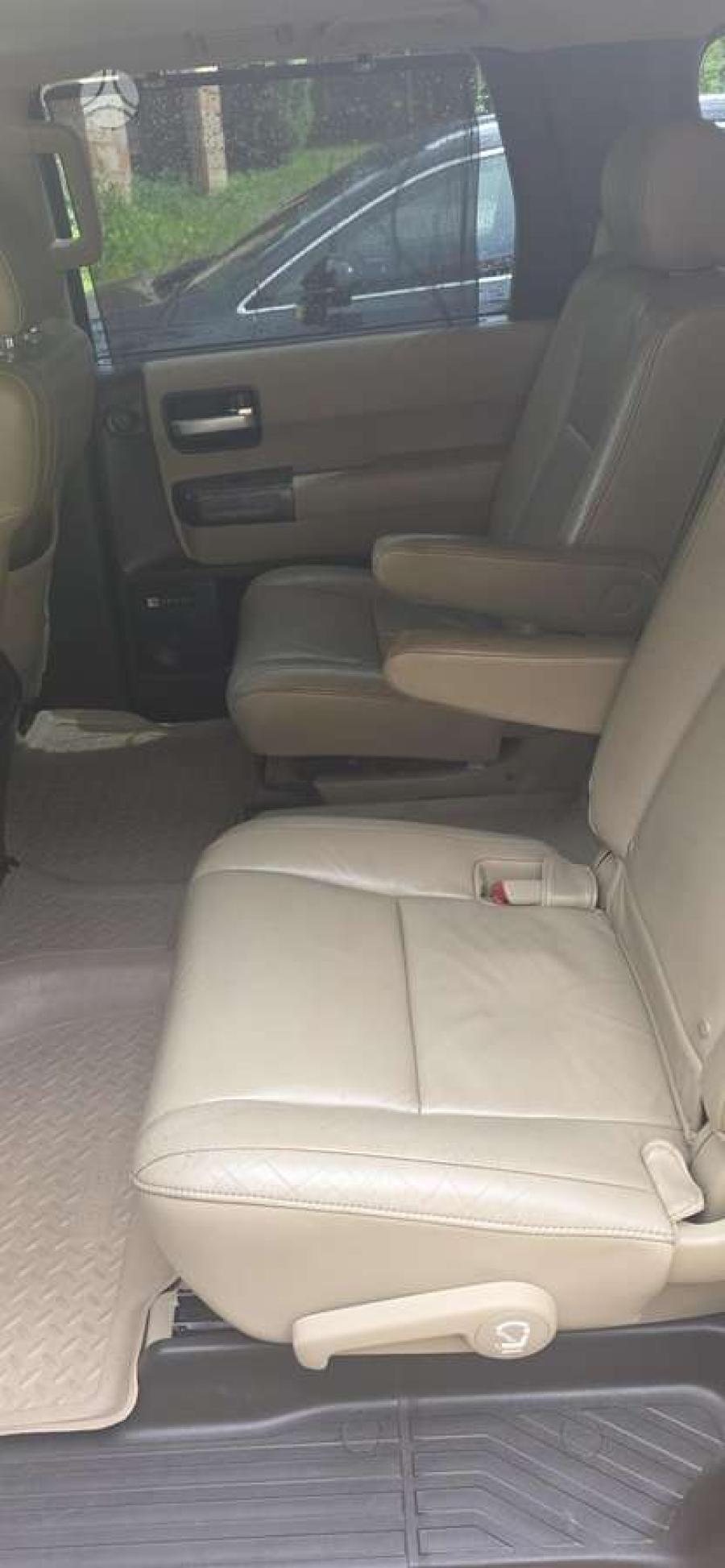Brūns Toyota Sequoia 2008 Viļņa, ar dzinēja tilpumu 5.66 L un nobraukumu 512 tūkst. km par 19000 €, foto 12 vietnē AUTOMOTO.COM.LV