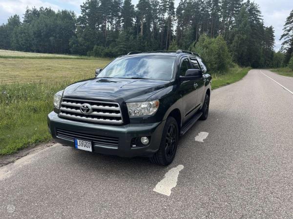 Green Toyota Sequoia 2008 in Vilnius, with an engine capacity of 5.66 L and mileage of 237 thousand km for 18700 €, photo 2 on AUTOMOTO.COM.LV