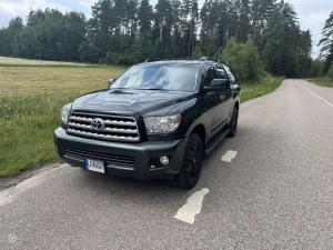 Green Toyota Sequoia 2008 in Vilnius, with an engine capacity of 5.66 L and mileage of 237 thousand km for 18700 €, photo 3 on AUTOMOTO.COM.LV