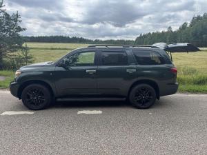 Green Toyota Sequoia 2008 in Vilnius, with an engine capacity of 5.66 L and mileage of 237 thousand km for 18700 €, photo 16 on AUTOMOTO.COM.LV