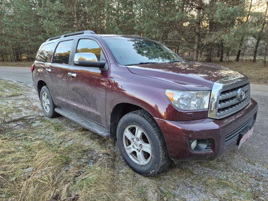 Sarkans Toyota Sequoia 2008 Kauņa, ar dzinēja tilpumu 5.66 L un nobraukumu 249 tūkst. km par 13000 €, foto 9 vietnē AUTOMOTO.COM.LV