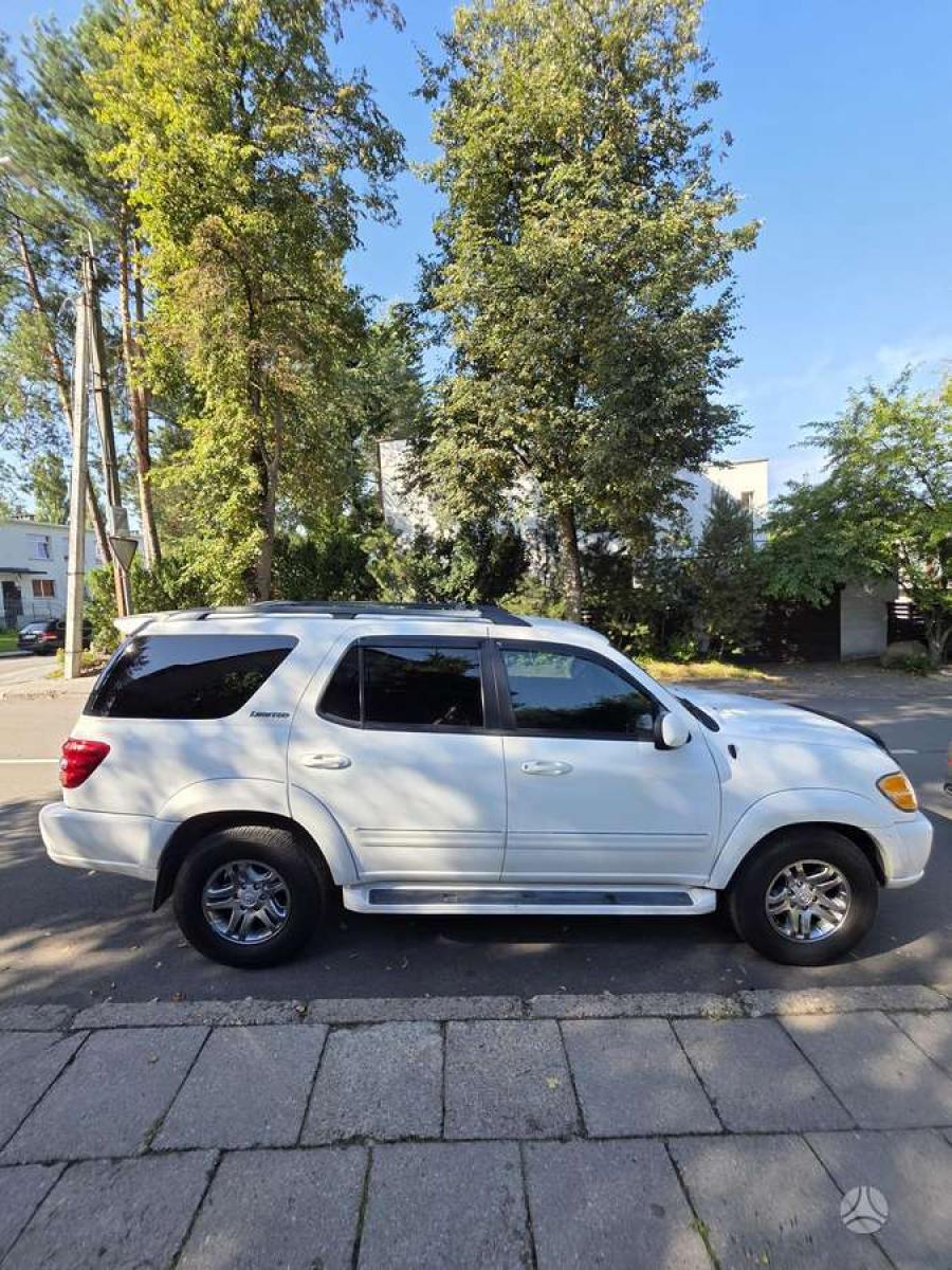 White Toyota Sequoia 2003 in Vilnius, with an engine capacity of 4.66 L and mileage of 270 thousand km for 9500 €, photo 3 on AUTOMOTO.COM.LV