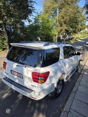 White Toyota Sequoia 2003 in Vilnius, with an engine capacity of 4.66 L and mileage of 270 thousand km for 9500 €, photo 11 on AUTOMOTO.COM.LV