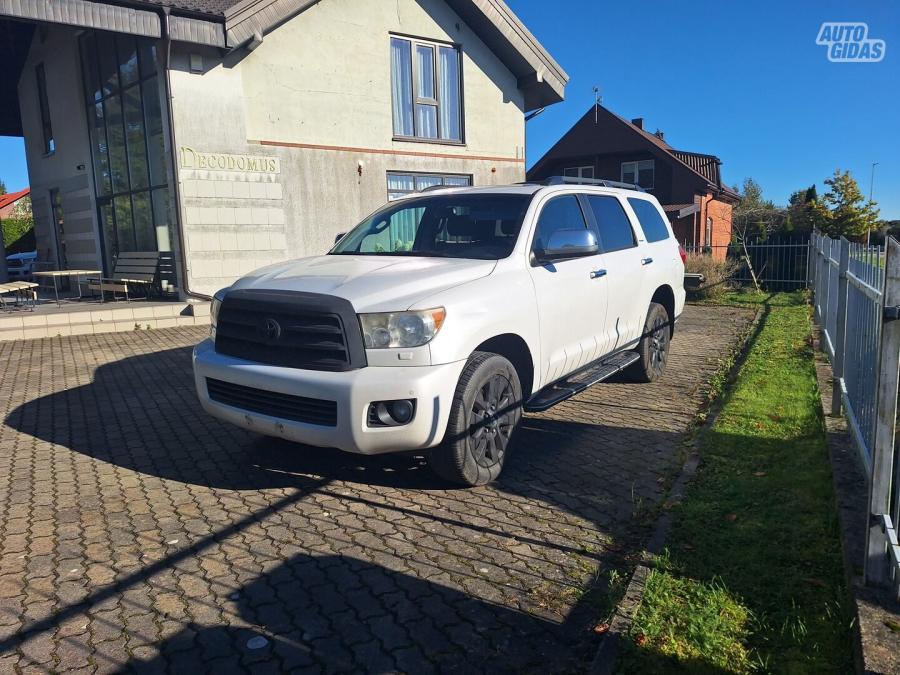 Balts Toyota Sequoia 2008 Klaipėda, ar dzinēja tilpumu 5.70 L un nobraukumu 275 tūkst. km par 13500 €, foto 1 vietnē AUTOMOTO.COM.LV