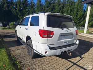Balts Toyota Sequoia 2008 Klaipėda, ar dzinēja tilpumu 5.70 L un nobraukumu 275 tūkst. km par 13500 €, foto 4 vietnē AUTOMOTO.COM.LV
