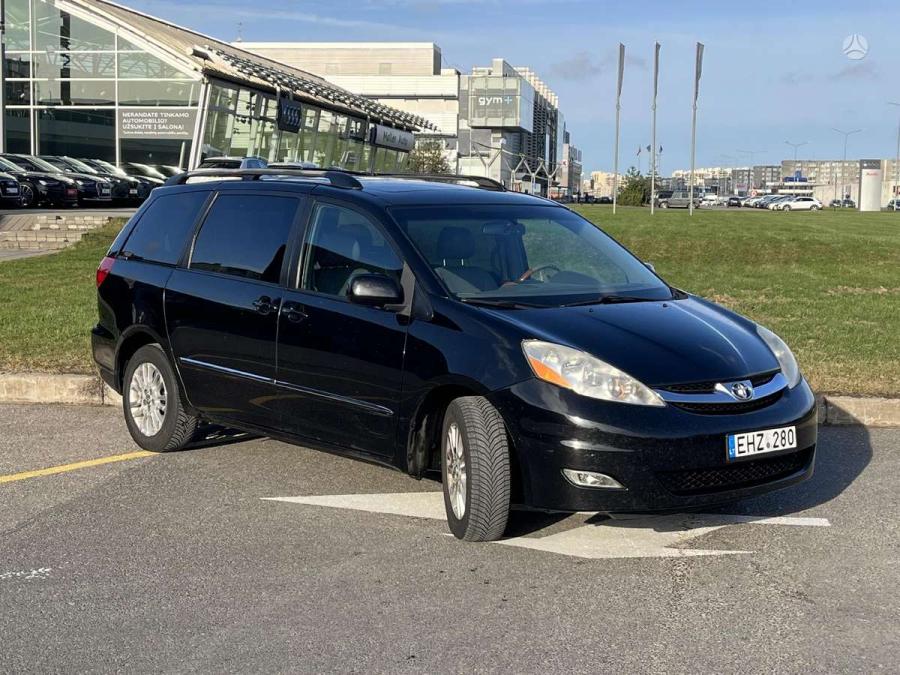 Black Toyota Sienna 2008 in Vilnius, with an engine capacity of 3.50 L and mileage of 212 thousand km for 7900 €, photo 6 on AUTOMOTO.COM.LV