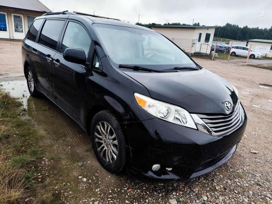 Black Toyota Sienna 2010 in Vilnius, with an engine capacity of 3.46 L and mileage of 160 thousand km for 5700 €, photo 3 on AUTOMOTO.COM.LV