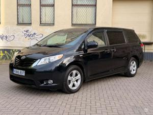 Black Toyota Sienna 2012 in Vilnius, with an engine capacity of 3.50 L and mileage of 268 thousand km for 9700 €, photo  on AUTOMOTO.COM.LV