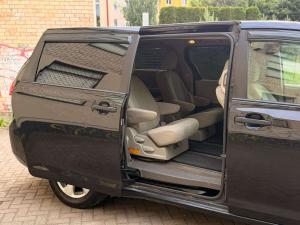 Black Toyota Sienna 2012 in Vilnius, with an engine capacity of 3.50 L and mileage of 268 thousand km for 9700 €, photo 4 on AUTOMOTO.COM.LV