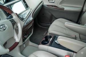 Black Toyota Sienna 2013 in Klaipeda, with an engine capacity of 3.46 L and mileage of 192 thousand km for 18000 €, photo 18 on AUTOMOTO.COM.LV