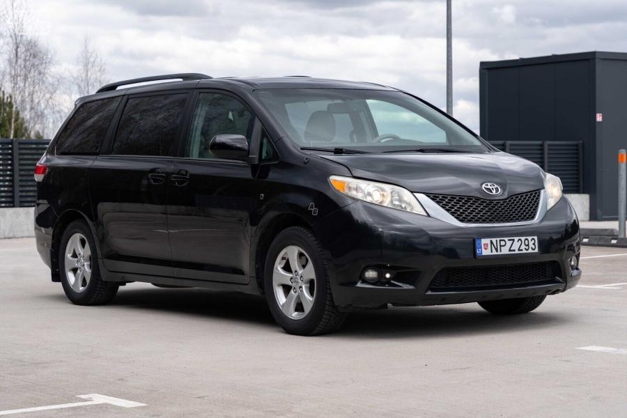 Melns Toyota Sienna 2014 Viļņa, ar dzinēja tilpumu 3.50 L un nobraukumu 235 tūkst. km par 13900 €, foto 6 vietnē AUTOMOTO.COM.LV