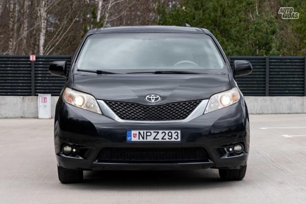 Melns Toyota Sienna 2014 Viļņa, ar dzinēja tilpumu 3.50 L un nobraukumu 235 tūkst. km par 13900 €, foto 6 vietnē AUTOMOTO.COM.LV