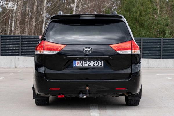 Melns Toyota Sienna 2014 Viļņa, ar dzinēja tilpumu 3.50 L un nobraukumu 235 tūkst. km par 13900 €, foto 7 vietnē AUTOMOTO.COM.LV
