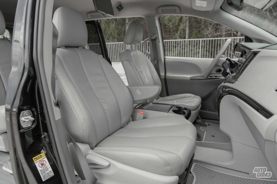 Melns Toyota Sienna 2014 Viļņa, ar dzinēja tilpumu 3.50 L un nobraukumu 235 tūkst. km par 13900 €, foto 10 vietnē AUTOMOTO.COM.LV