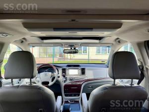 Melns Toyota Sienna 2014 Valmiera, ar dzinēja tilpumu 3.50 L un nobraukumu 170 tūkst. km par 12400 €, foto 6 vietnē AUTOMOTO.COM.LV
