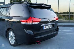 Melns Toyota Sienna 2016 Klaipėda, ar dzinēja tilpumu 3.46 L un nobraukumu 192 tūkst. km par 18000 €, foto 10 vietnē AUTOMOTO.COM.LV