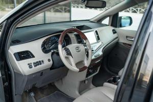 Melns Toyota Sienna 2016 Klaipėda, ar dzinēja tilpumu 3.46 L un nobraukumu 192 tūkst. km par 18000 €, foto 16 vietnē AUTOMOTO.COM.LV