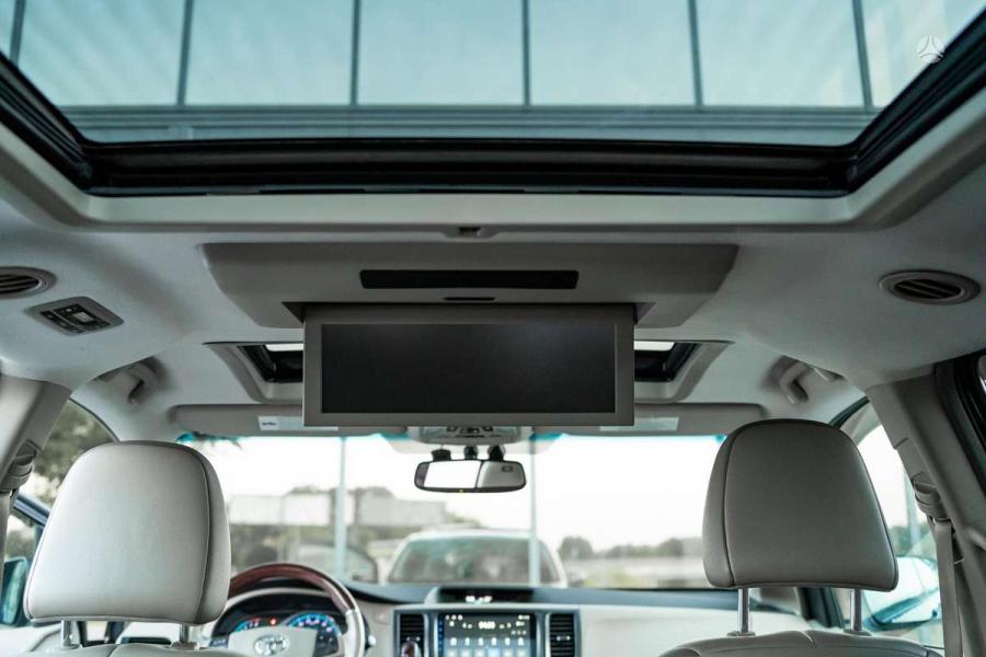 Melns Toyota Sienna 2016 Klaipėda, ar dzinēja tilpumu 3.46 L un nobraukumu 192 tūkst. km par 18000 €, foto 40 vietnē AUTOMOTO.COM.LV