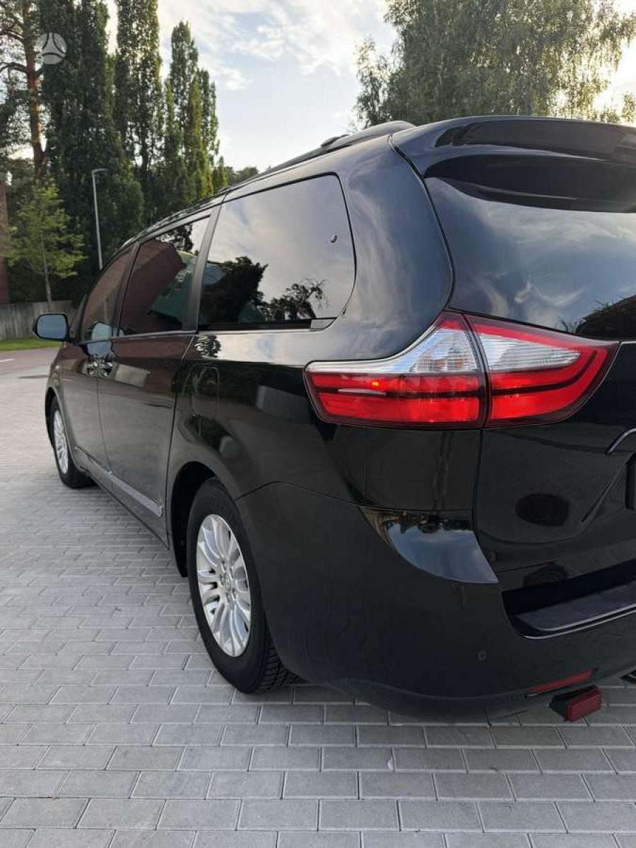 Melns Toyota Sienna 2016 Viļņa, ar dzinēja tilpumu 3.46 L un nobraukumu 228 tūkst. km par 13700 €, foto 5 vietnē AUTOMOTO.COM.LV