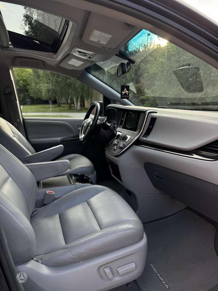 Melns Toyota Sienna 2016 Viļņa, ar dzinēja tilpumu 3.46 L un nobraukumu 228 tūkst. km par 13700 €, foto 13 vietnē AUTOMOTO.COM.LV