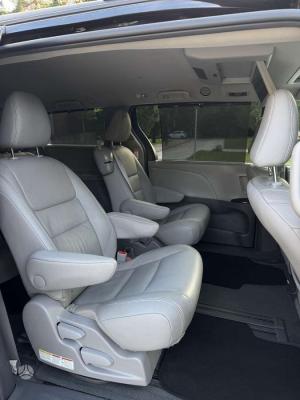 Melns Toyota Sienna 2016 Viļņa, ar dzinēja tilpumu 3.46 L un nobraukumu 228 tūkst. km par 13700 €, foto 14 vietnē AUTOMOTO.COM.LV
