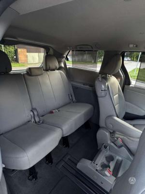 Melns Toyota Sienna 2016 Viļņa, ar dzinēja tilpumu 3.46 L un nobraukumu 228 tūkst. km par 13700 €, foto 16 vietnē AUTOMOTO.COM.LV