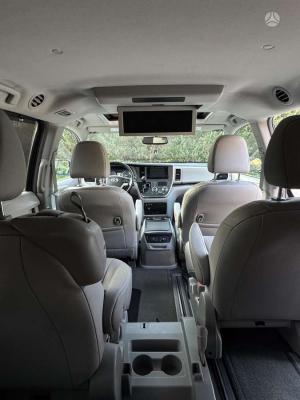 Melns Toyota Sienna 2016 Viļņa, ar dzinēja tilpumu 3.46 L un nobraukumu 228 tūkst. km par 13700 €, foto 17 vietnē AUTOMOTO.COM.LV