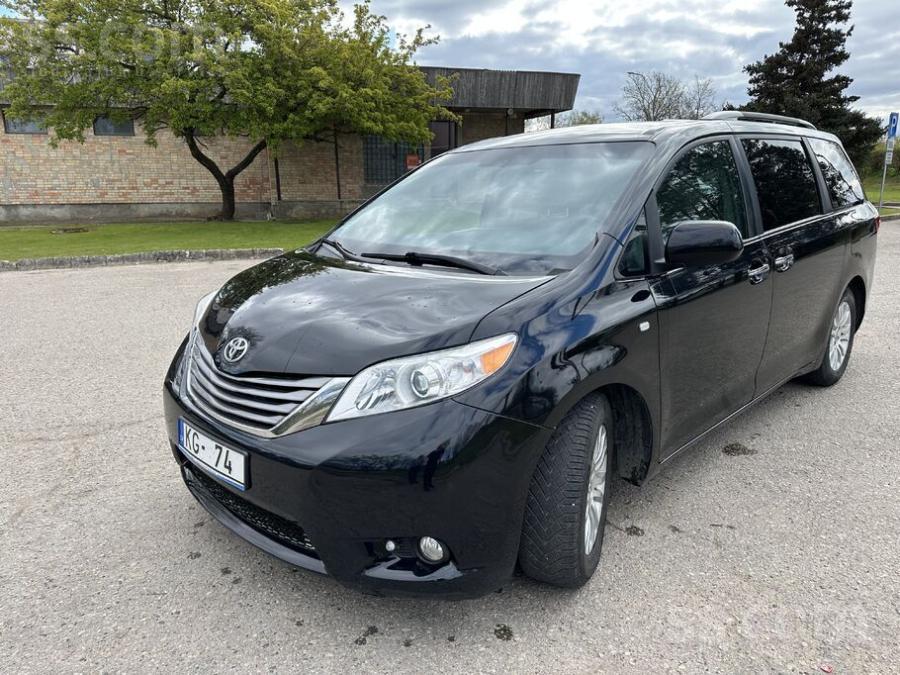 Melns Toyota Sienna 2017 Saldus, ar dzinēja tilpumu 3.50 L un nobraukumu 95 tūkst. km par 19590 €, foto 2 vietnē AUTOMOTO.COM.LV
