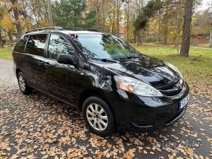Melns Toyota Sienna 2008 Tallina, ar dzinēja tilpumu 3.50 L un nobraukumu 154 tūkst. km par 4500 €, foto 3 vietnē AUTOMOTO.COM.LV
