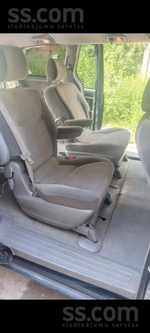 Zils Toyota Sienna 2004 Rīga, ar dzinēja tilpumu 3.30 L un nobraukumu 256 tūkst. km par 3800 €, foto 18 vietnē AUTOMOTO.COM.LV