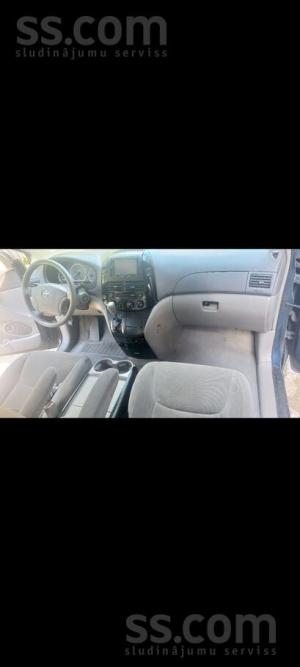 Zils Toyota Sienna 2004 Rīga, ar dzinēja tilpumu 3.30 L un nobraukumu 256 tūkst. km par 3800 €, foto 20 vietnē AUTOMOTO.COM.LV