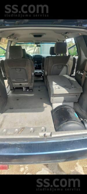 Zils Toyota Sienna 2004 Rīga, ar dzinēja tilpumu 3.30 L un nobraukumu 256 tūkst. km par 3800 €, foto 18 vietnē AUTOMOTO.COM.LV