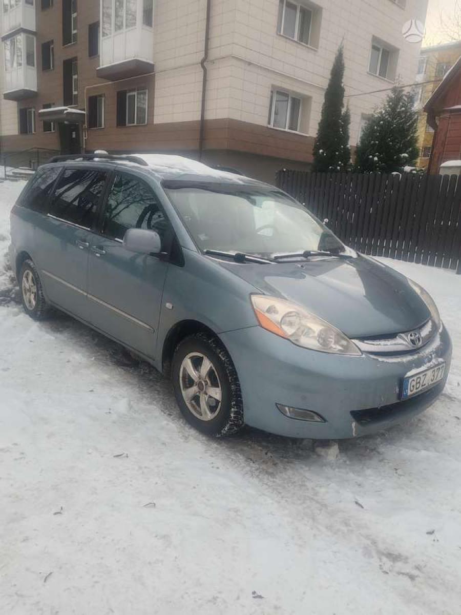 Blue Toyota Sienna 2008 in Siauliai, with an engine capacity of 3.46 L and mileage of 266 thousand km for 5250 €, photo 1 on AUTOMOTO.COM.LV