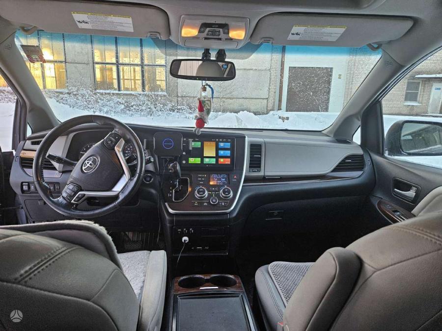 Zils Toyota Sienna 2015 Šauļi, ar dzinēja tilpumu 3.50 L un nobraukumu 292 tūkst. km par 14000 €, foto 7 vietnē AUTOMOTO.COM.LV
