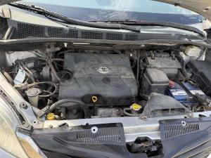 Grey Toyota Sienna 2011 in Sakiai, with an engine capacity of 3.46 L and mileage of 408 thousand km for 8500 €, photo 9 on AUTOMOTO.COM.LV