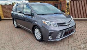 Grey Toyota Sienna 2015 in Siauliai, with an engine capacity of 3.50 L and mileage of 115 thousand km for 21900 €, photo  on AUTOMOTO.COM.LV