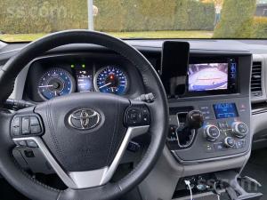 Grey Toyota Sienna 2016 in Riga, with an engine capacity of 3.50 L and mileage of 106 thousand km for 22500 €, photo 6 on AUTOMOTO.COM.LV