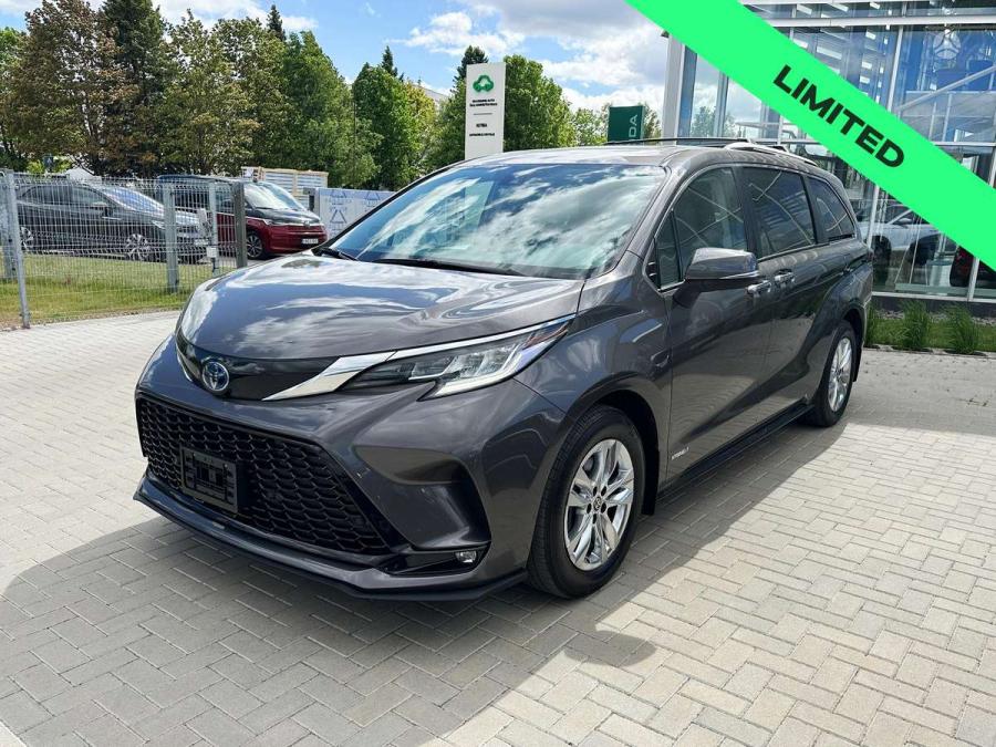 Pelēks Toyota Sienna 2022 Šauļi, ar dzinēja tilpumu 2.50 L un nobraukumu 44 tūkst. km par 47900 €, foto 1 vietnē AUTOMOTO.COM.LV