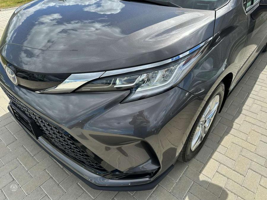 Pelēks Toyota Sienna 2022 Šauļi, ar dzinēja tilpumu 2.50 L un nobraukumu 44 tūkst. km par 47900 €, foto 10 vietnē AUTOMOTO.COM.LV
