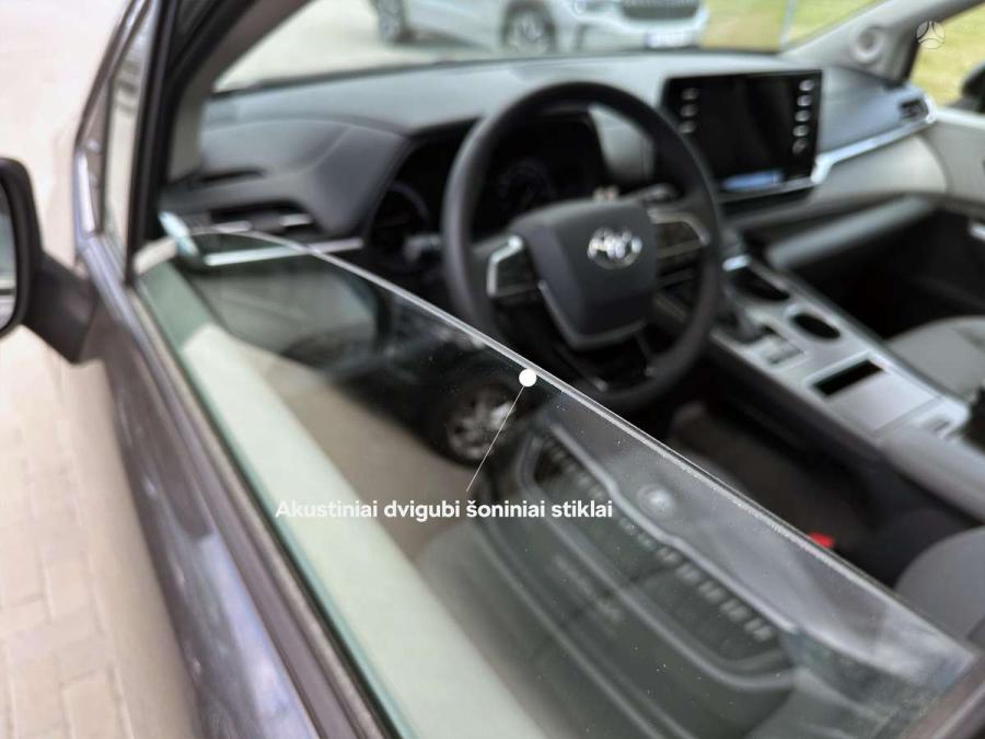Pelēks Toyota Sienna 2022 Šauļi, ar dzinēja tilpumu 2.50 L un nobraukumu 44 tūkst. km par 47900 €, foto 12 vietnē AUTOMOTO.COM.LV