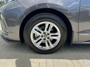 Pelēks Toyota Sienna 2022 Šauļi, ar dzinēja tilpumu 2.50 L un nobraukumu 44 tūkst. km par 47900 €, foto 15 vietnē AUTOMOTO.COM.LV