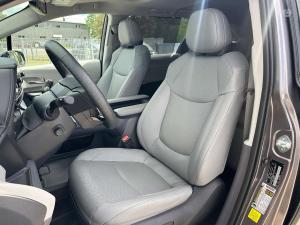 Pelēks Toyota Sienna 2022 Šauļi, ar dzinēja tilpumu 2.50 L un nobraukumu 44 tūkst. km par 47900 €, foto 18 vietnē AUTOMOTO.COM.LV