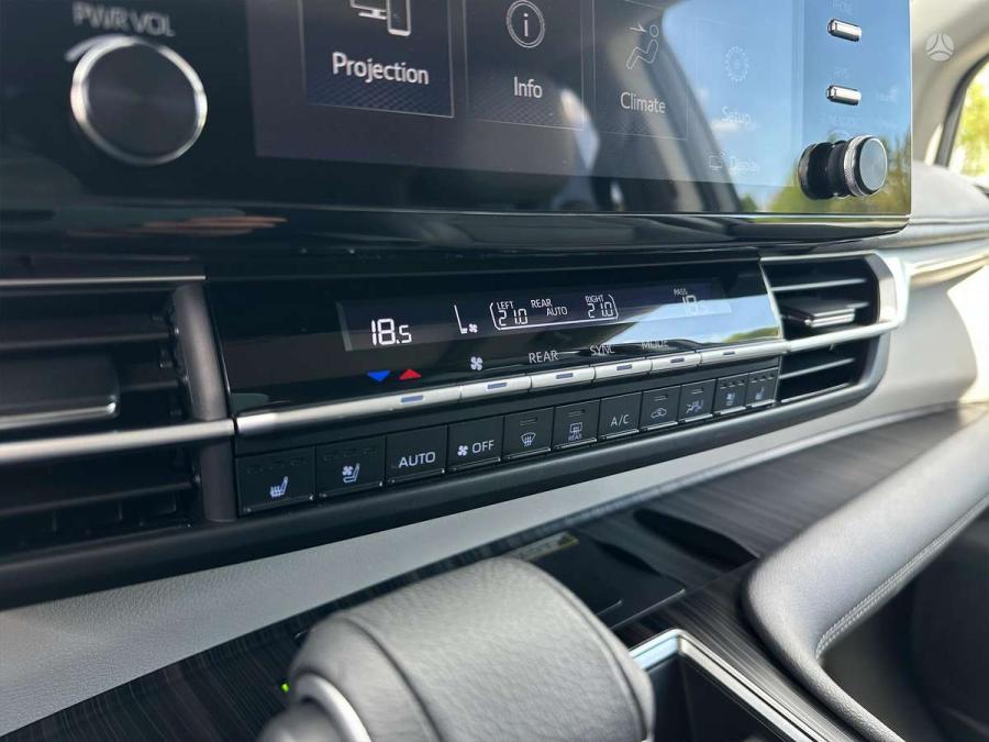 Pelēks Toyota Sienna 2022 Šauļi, ar dzinēja tilpumu 2.50 L un nobraukumu 44 tūkst. km par 47900 €, foto 30 vietnē AUTOMOTO.COM.LV