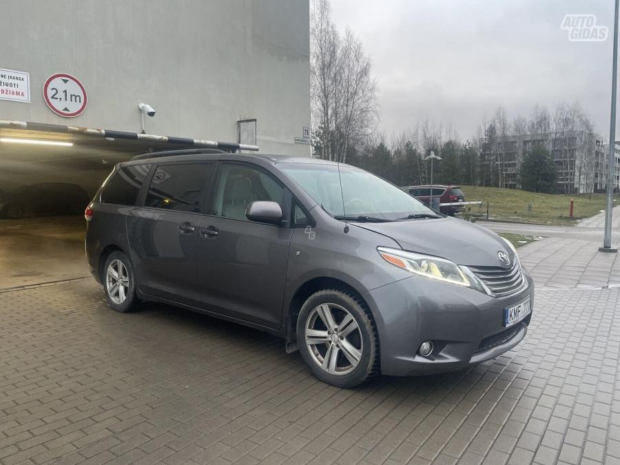 Toyota Sienna 2013 Viļņa, ar dzinēja tilpumu 3.50 L un nobraukumu 141 tūkst. km par 11000 €, foto 3 vietnē AUTOMOTO.COM.LV