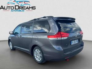 Toyota Sienna 2014 Viļņa, ar dzinēja tilpumu 3.46 L un nobraukumu 73 tūkst. km par 19000 €, foto 5 vietnē AUTOMOTO.COM.LV